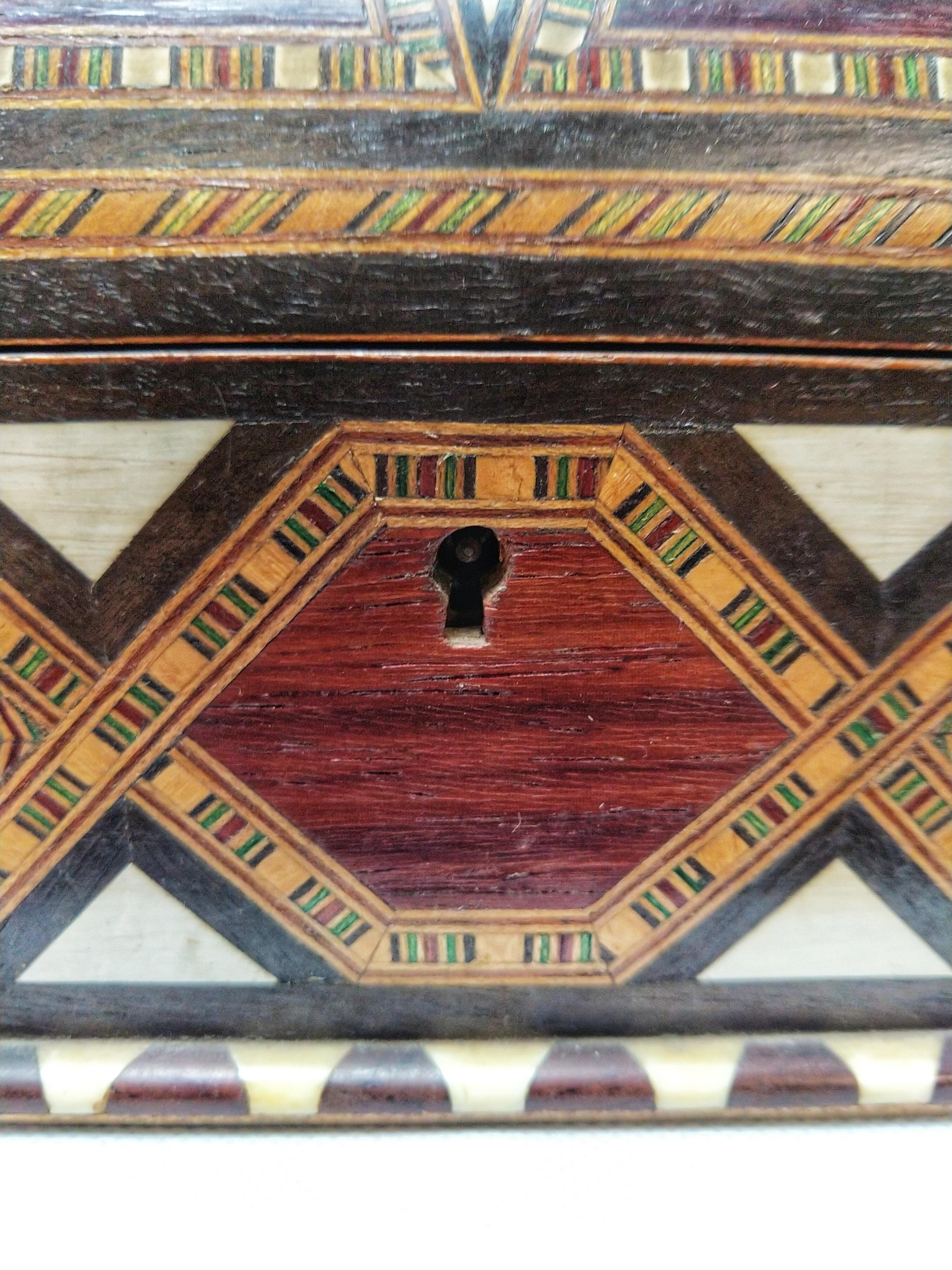 20th Century Islamic Fruity Wood and Bone Inlaid Jewelry Box For Sale ...