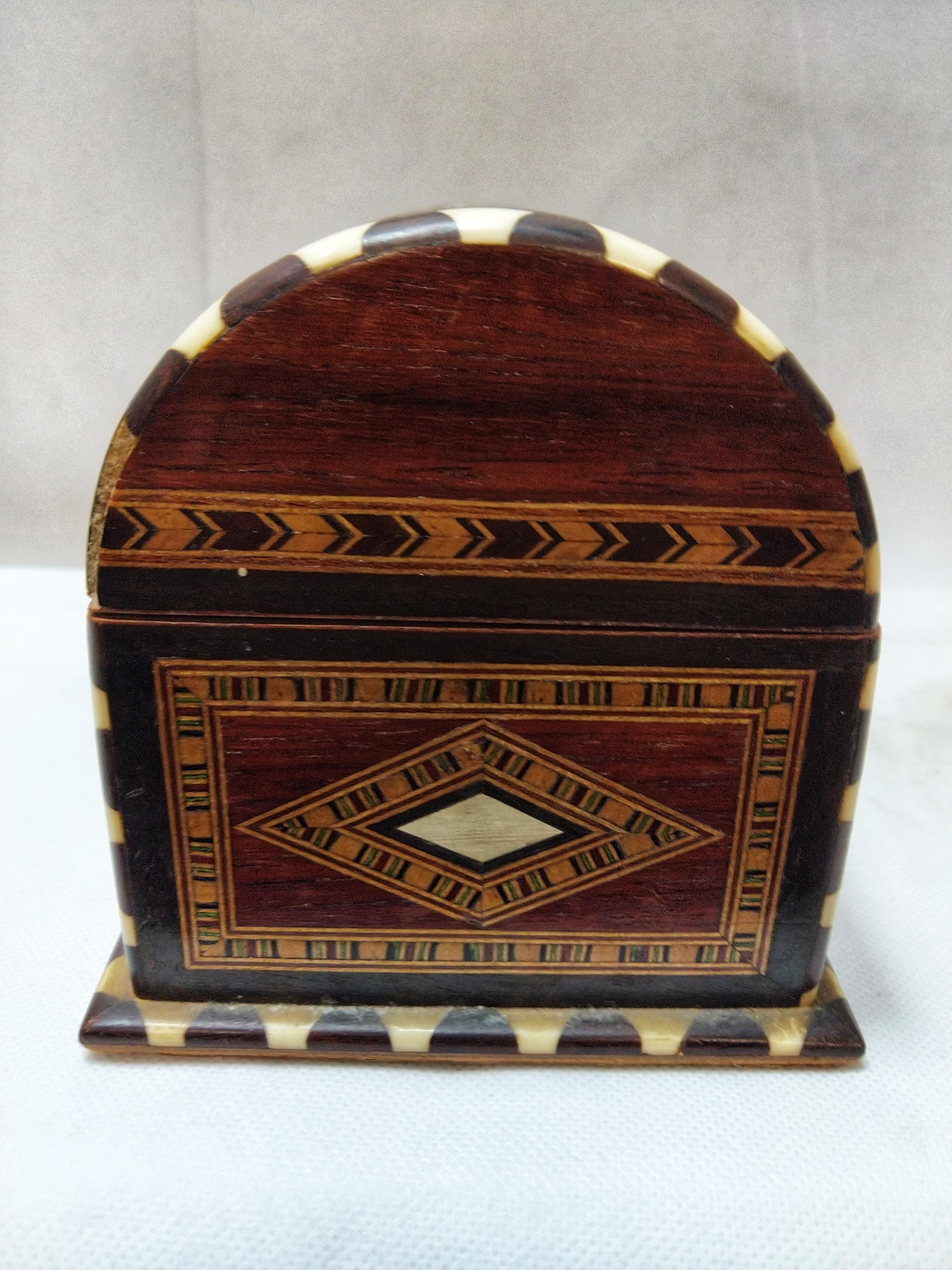 20th Century Islamic Fruity Wood and Bone Inlaid Jewelry Box For Sale ...
