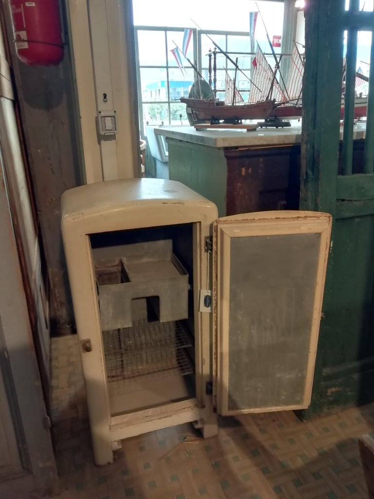 20th Century Italian Icebox, 1920s For Sale at 1stDibs