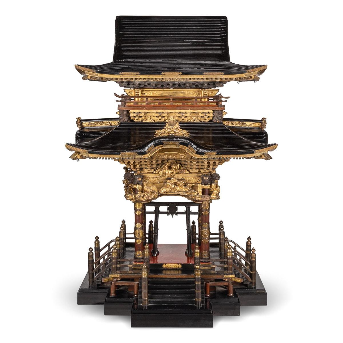 20th Century Japanese Gilt and Lacquered Carved Wood Pagoda, C.1900 For ...