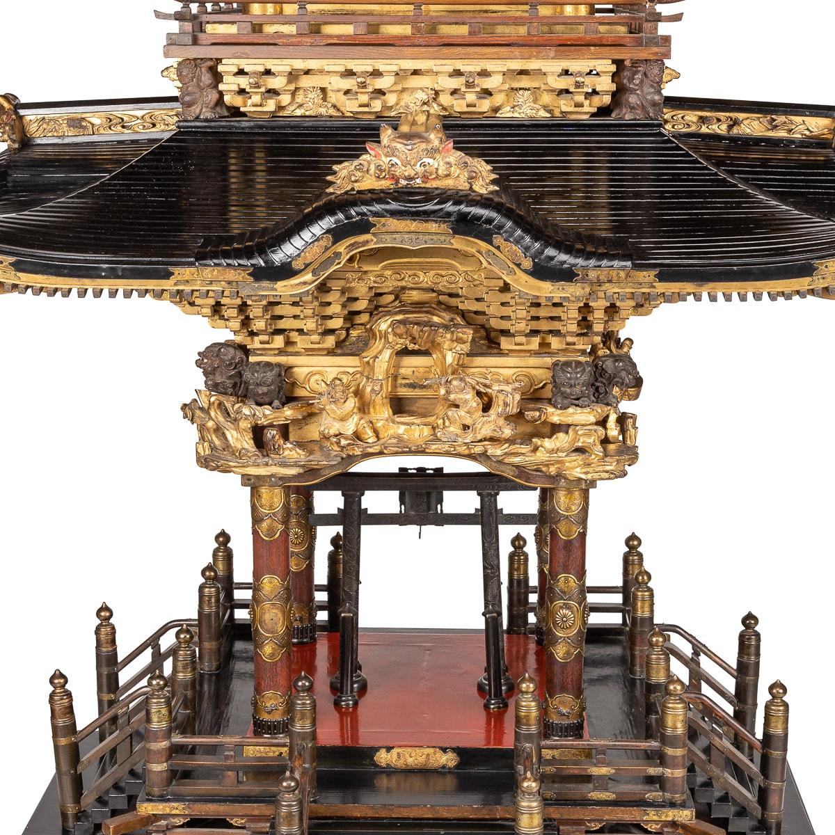 20th Century Japanese Gilt and Lacquered Carved Wood Pagoda, C.1900 For ...