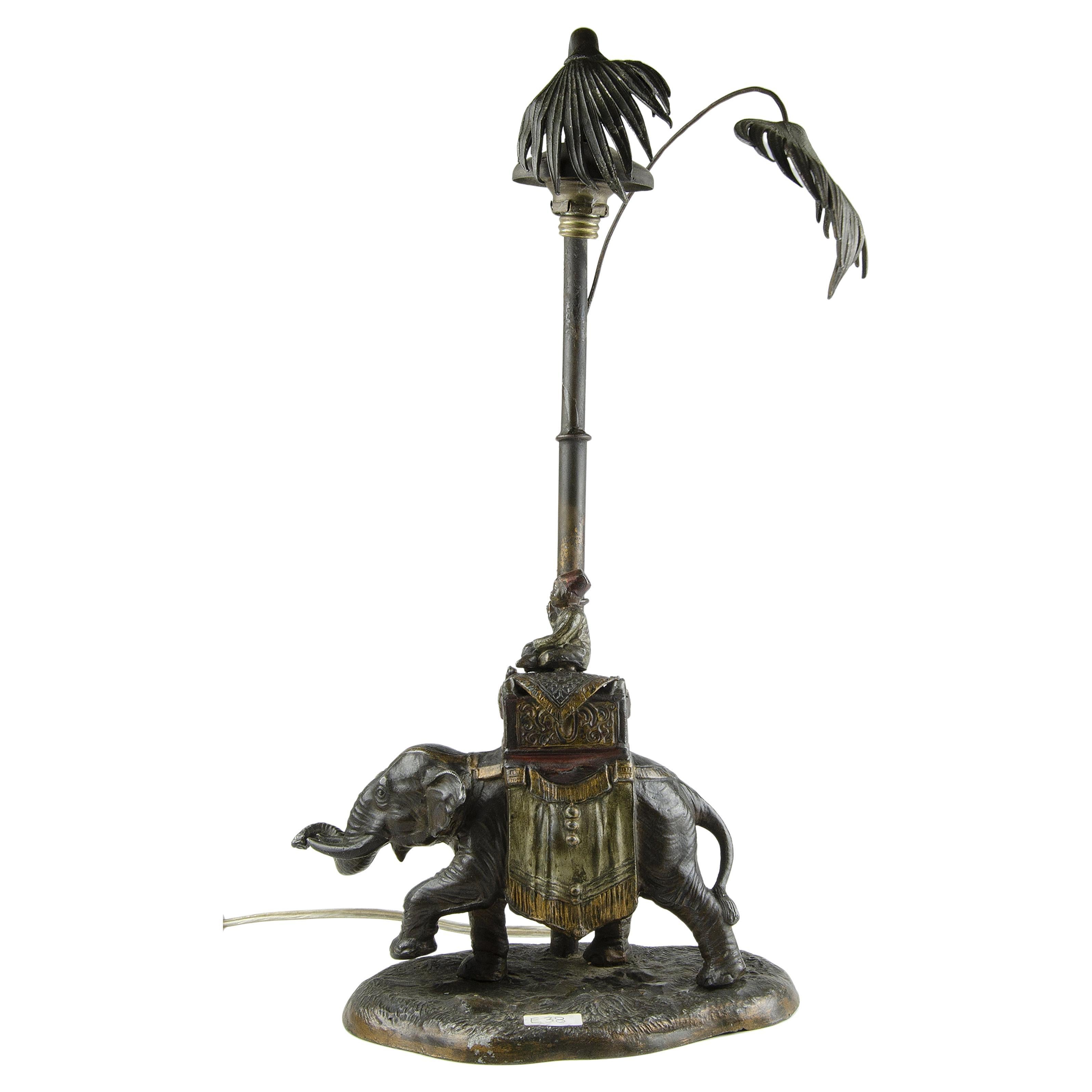 Peter Behrens' Flying Lady Table Lamp, Tiffany-Style, 2nd Half 20th ...