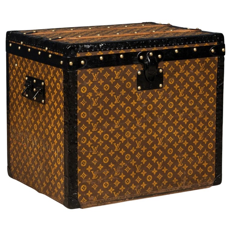 20th Century Louis Vuitton Hat Trunk, c.1900 For Sale at 1stDibs