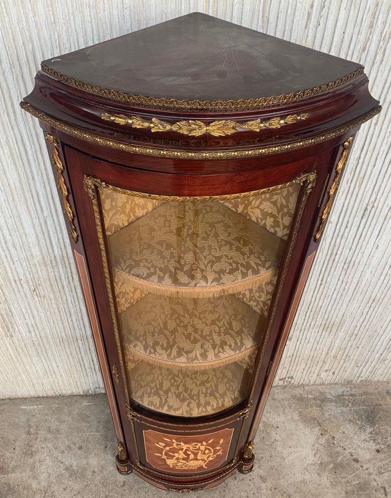 20th Century Louis XV Style Mahogany and Marquetry Corner Vitrine For ...