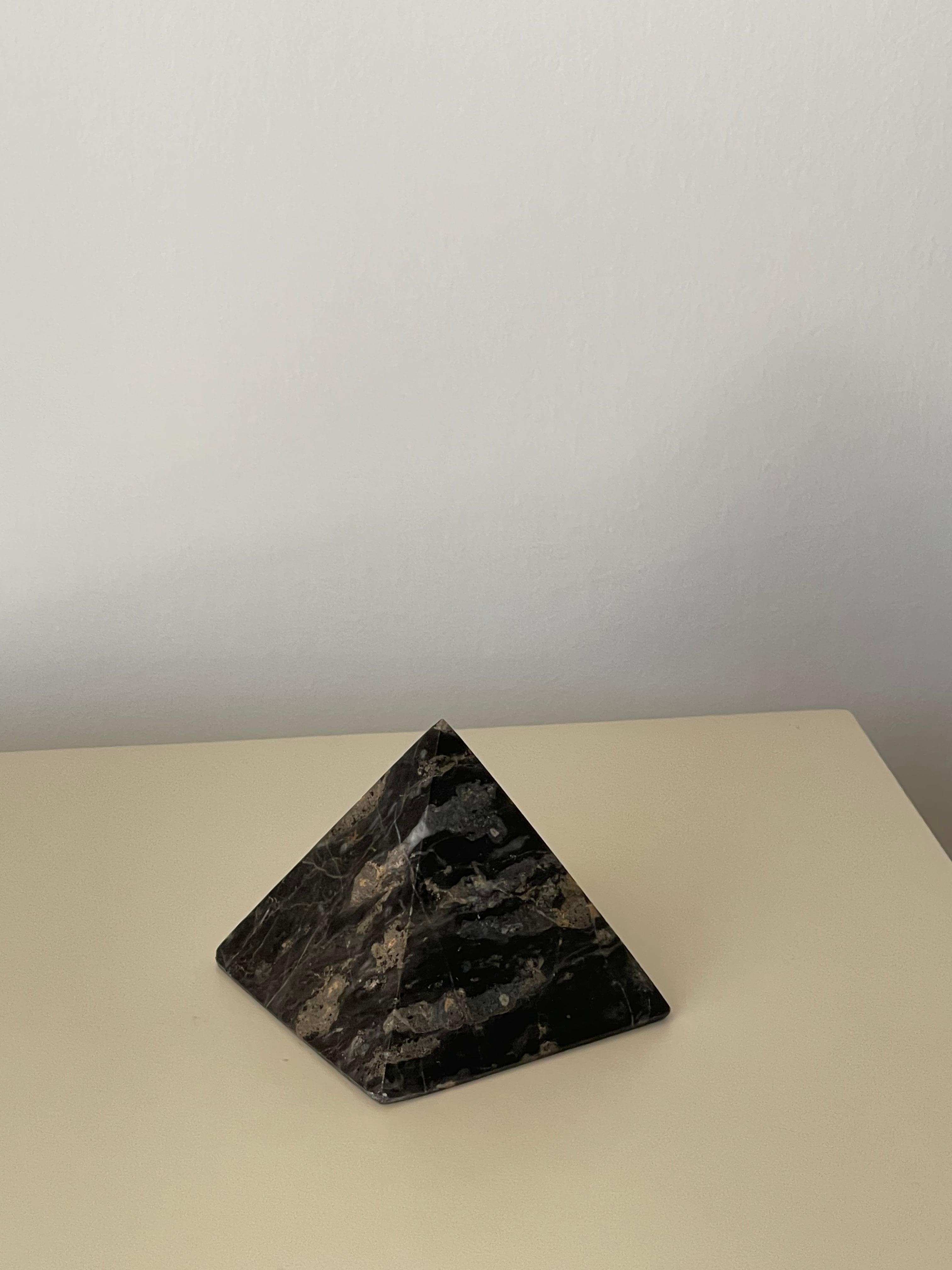 20th Century Marble Pyramid Paperweight For Sale at 1stDibs