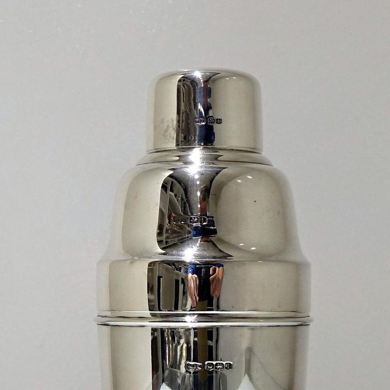20th Century Modern George V Sterling Silver Cocktail Shaker Sheffield ...