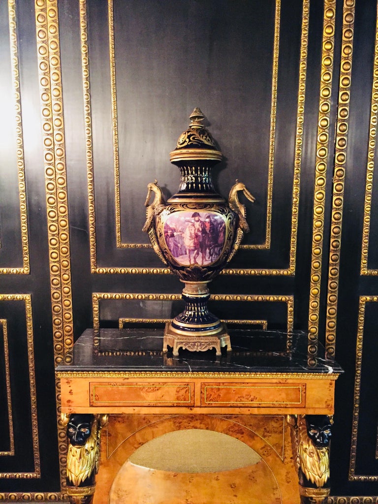 20th Century Napoleon Bonaparte Sèvre Pompe Lidded Vase For Sale at 1stDibs