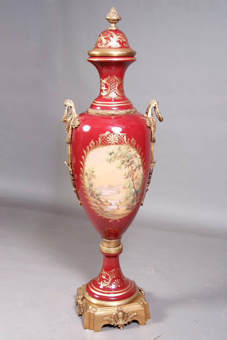 20th Century Napoleon Bonaparte Sèvre Pompe Lidded Vase For Sale at 1stDibs