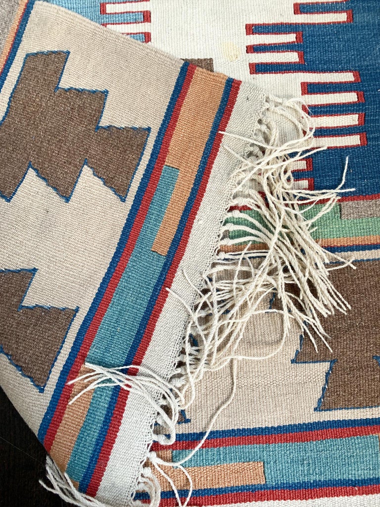 20th Century Navajo Rug (36" x 48") For Sale at 1stDibs