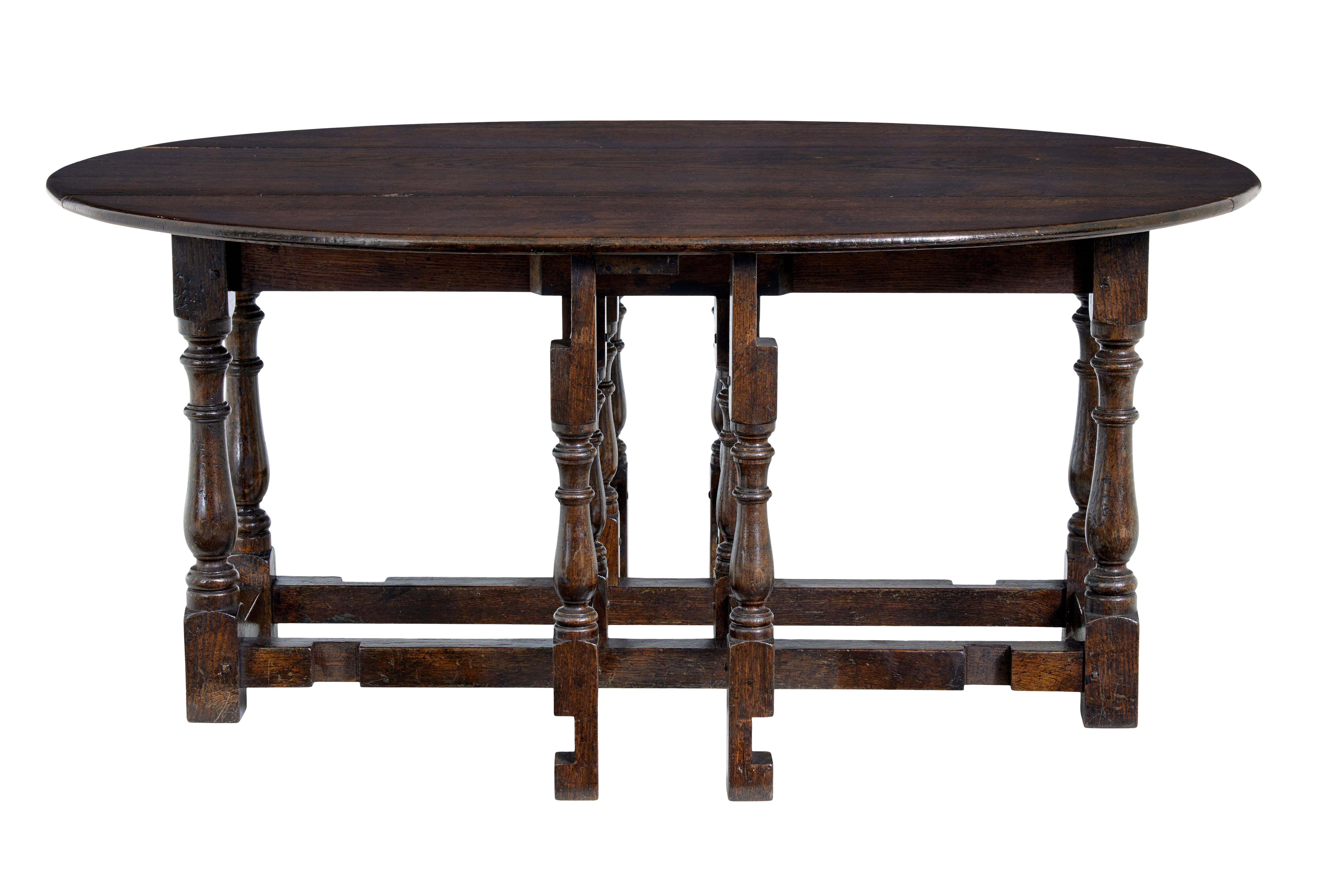 20th Century Oak Georgian Style Oak Gate Leg Table For Sale at 1stDibs
