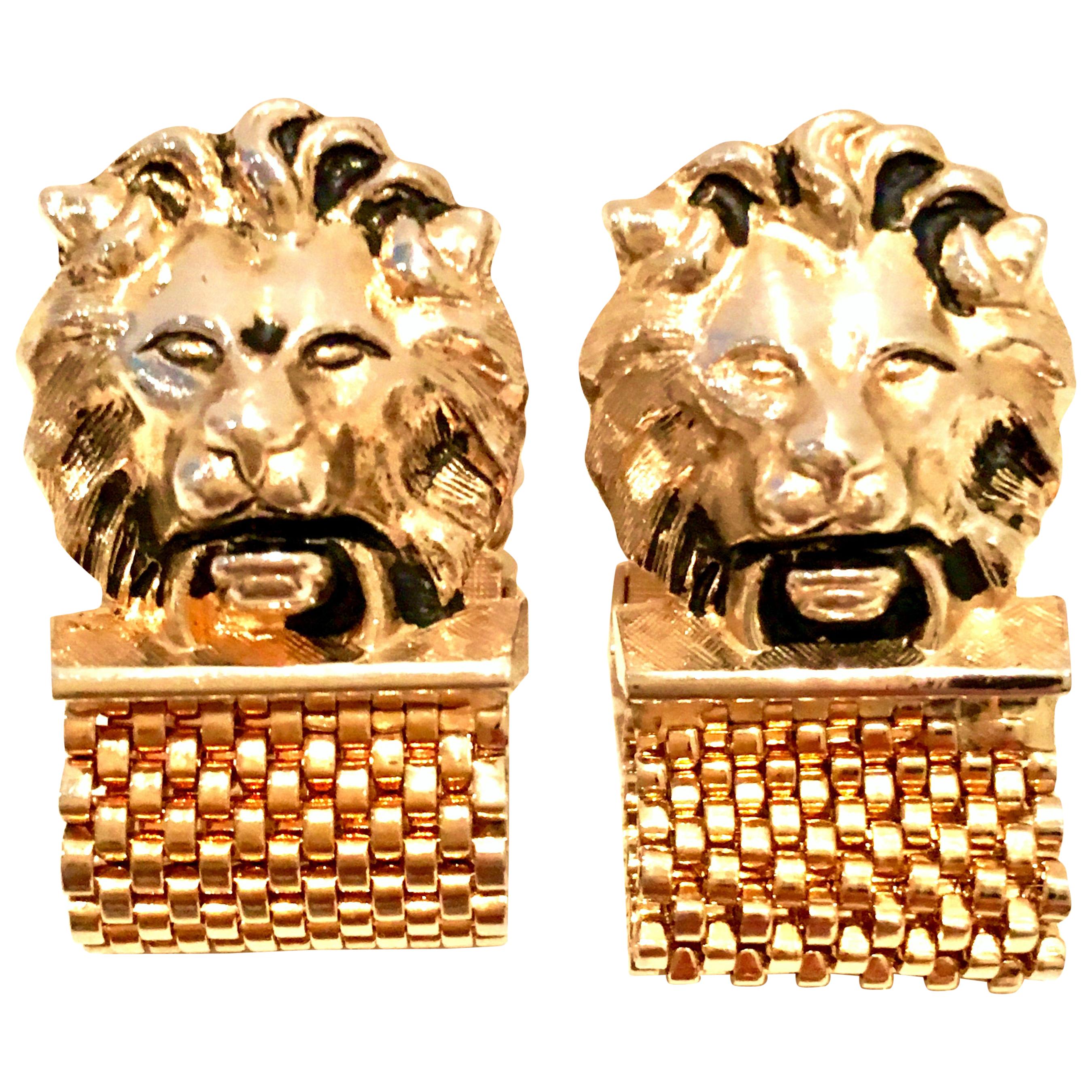 20th Century Pair Of Gold Metal Mesh "Lion" Cufflinks By, Swank at 1stDibs