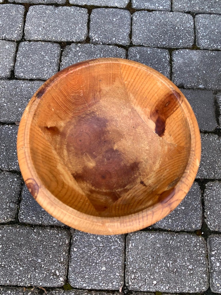 20th Century Pine Urn For Sale at 1stDibs