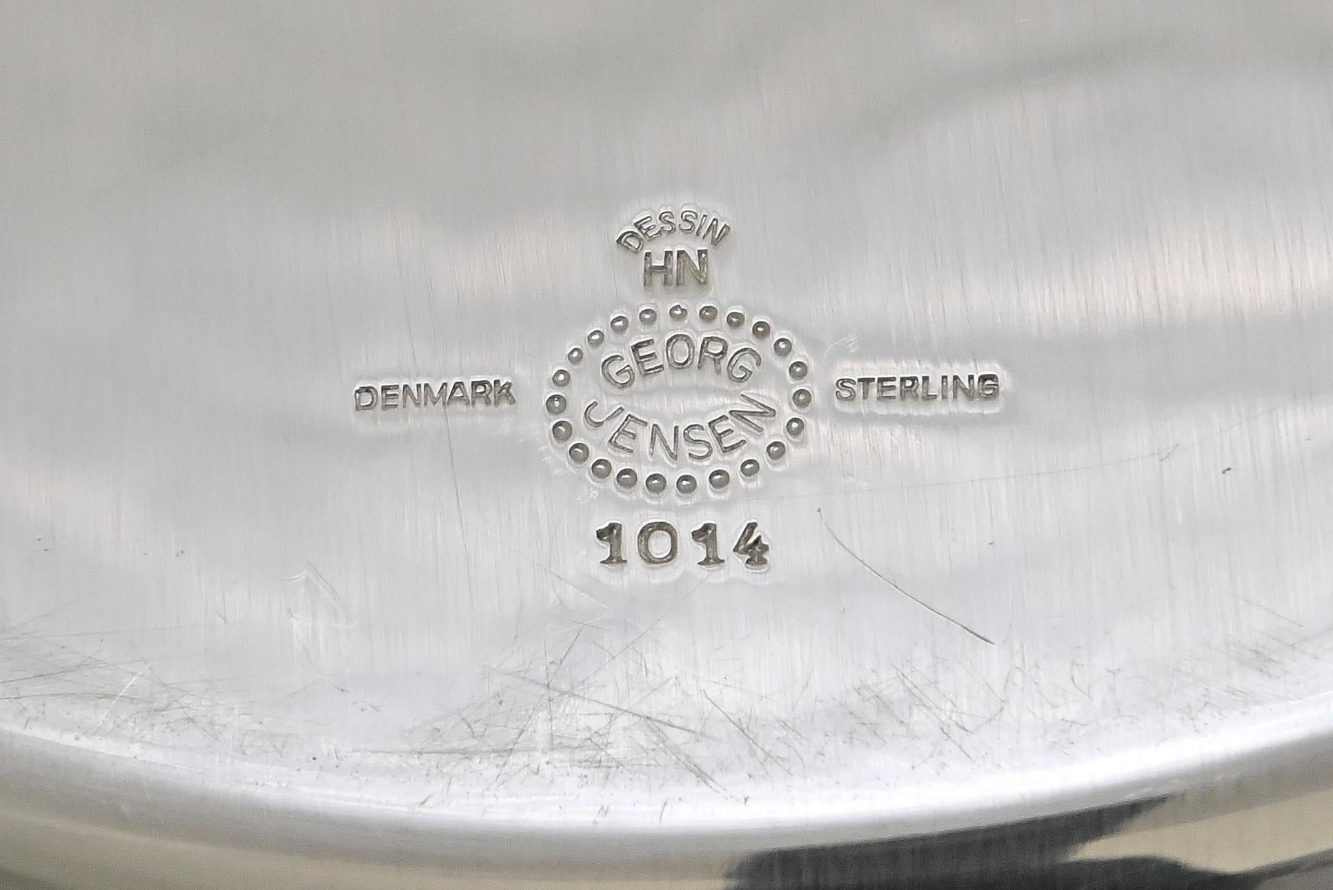 20th Century Place Plate Pyramid 600 Y Georg Jensen by Harald Nielsen ...