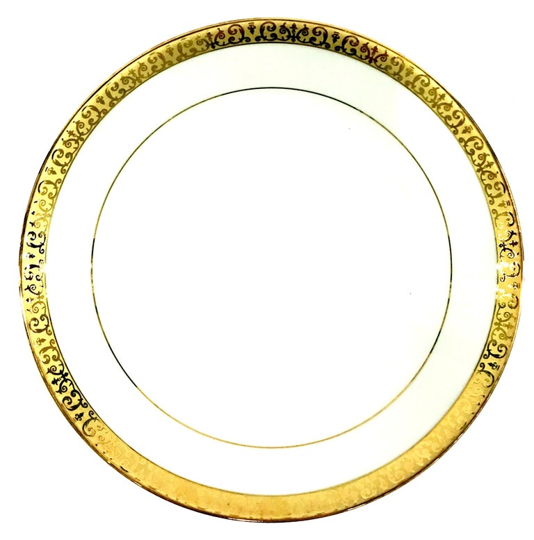 Porcelain and 22-Karat Gold Dinnerware Set of 14 Pieces by Royal ...