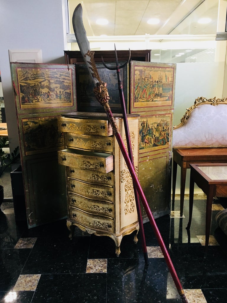 20th Century Set of Two French Hand-Painted Decoration Pieces For Sale ...