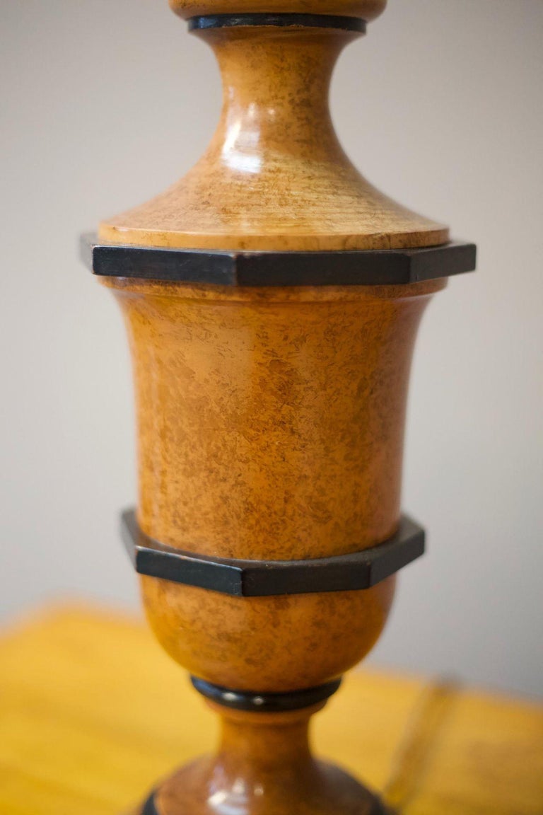 20th Century Simulated Maple and Ebony Table Lamp For Sale at 1stDibs