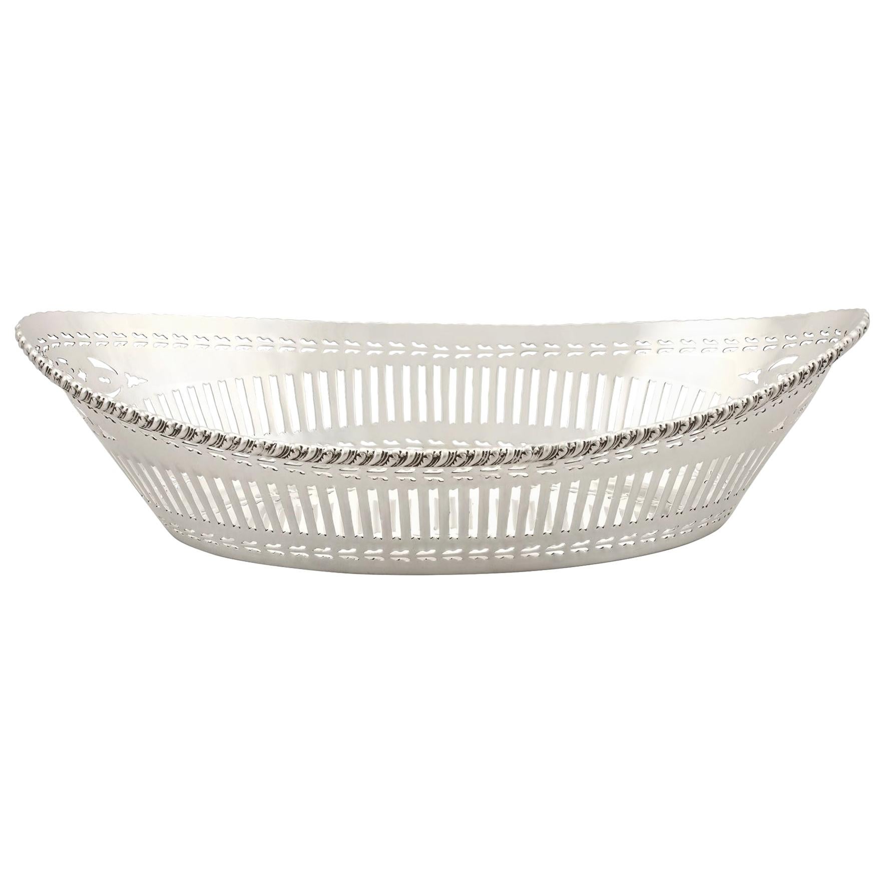 20th Century Baroque by Wallace Silver Shell Dish For Sale at 1stDibs