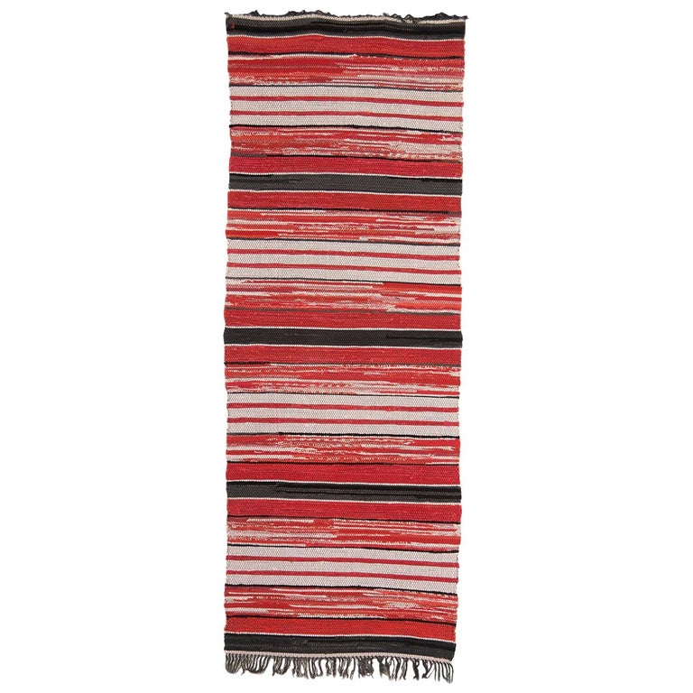 20th Century Swedish Handwoven Cotton Rag Rug For Sale at 1stDibs
