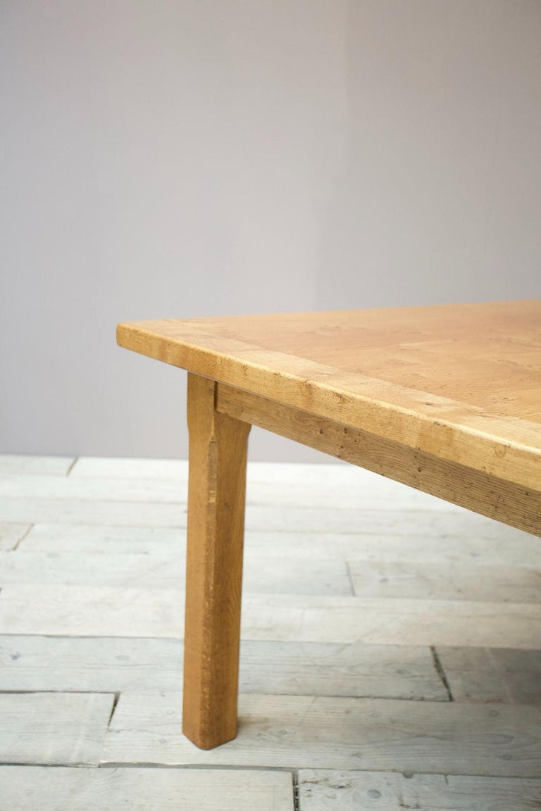 20th Century Traditionally Made Solid Oak Dining Table For Sale at 1stDibs