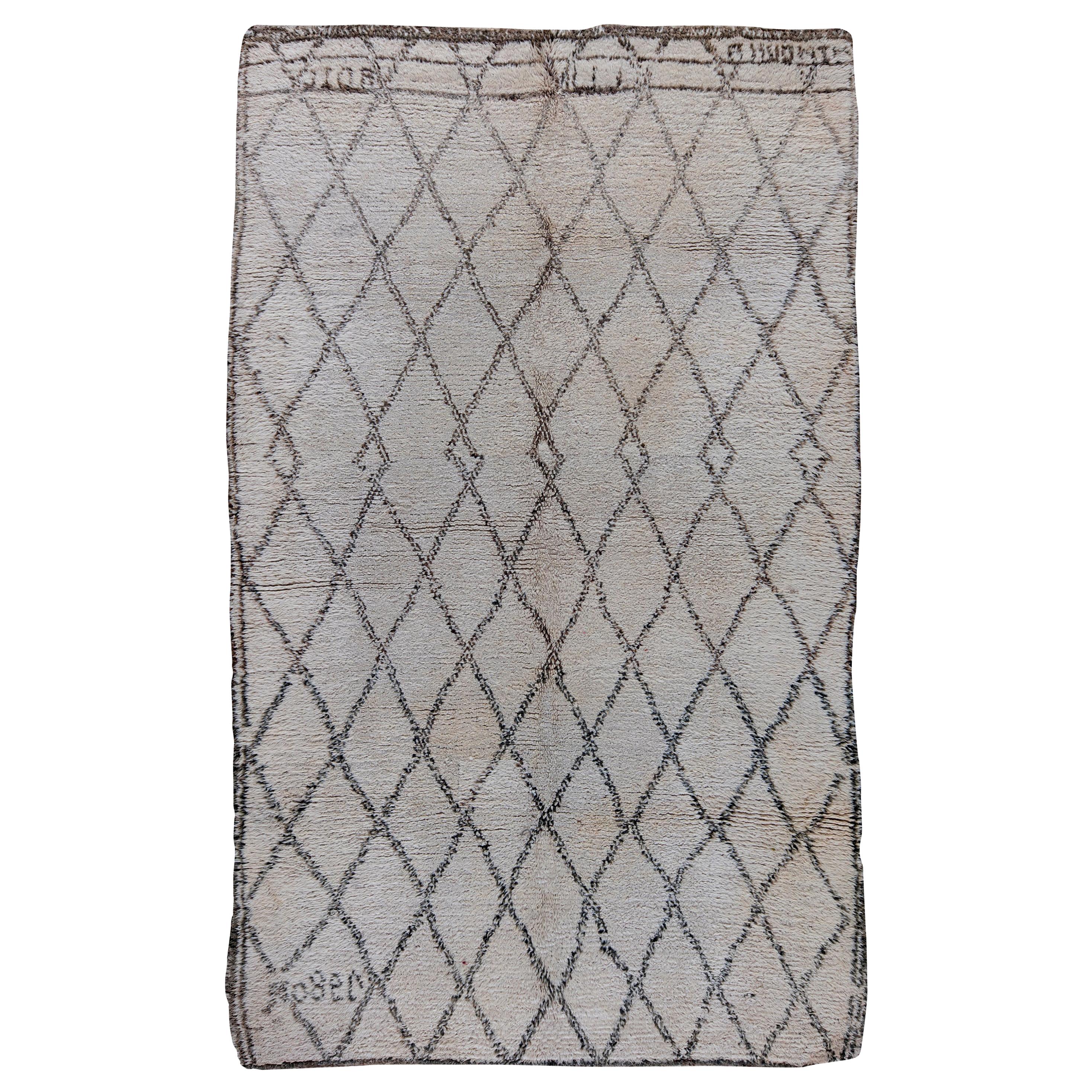 Early 20th Century Antique Moroccan Tribal Wool Rug For Sale at 1stDibs