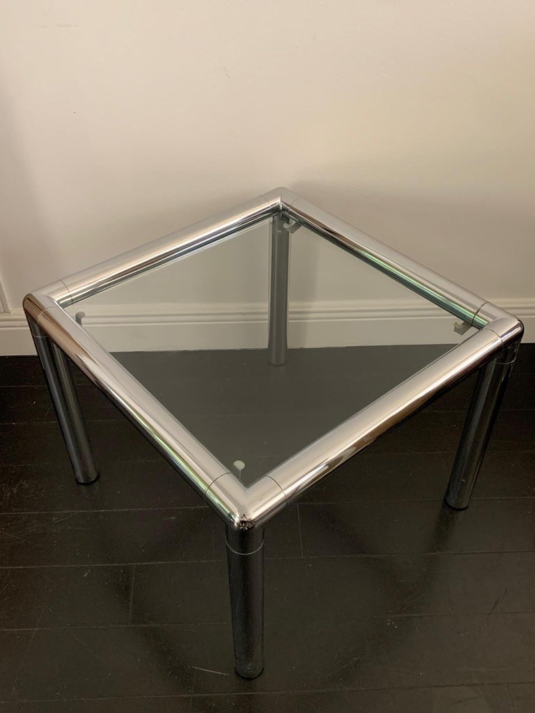 20th Century Vintage Chrome Tubular Glass End Table For Sale at 1stDibs