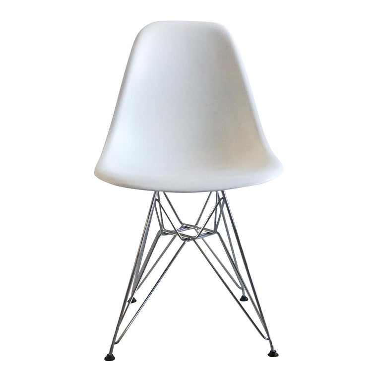 20th Century White American Set of Six DSR Vitra Chairs by Charles and ...