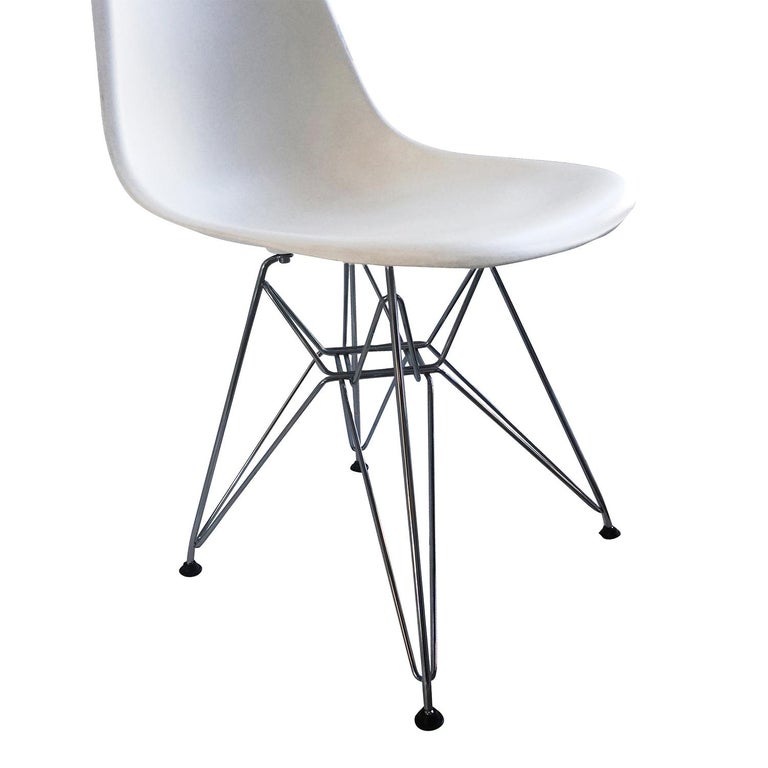 20th Century White American Set of Six DSR Vitra Chairs by Charles and ...