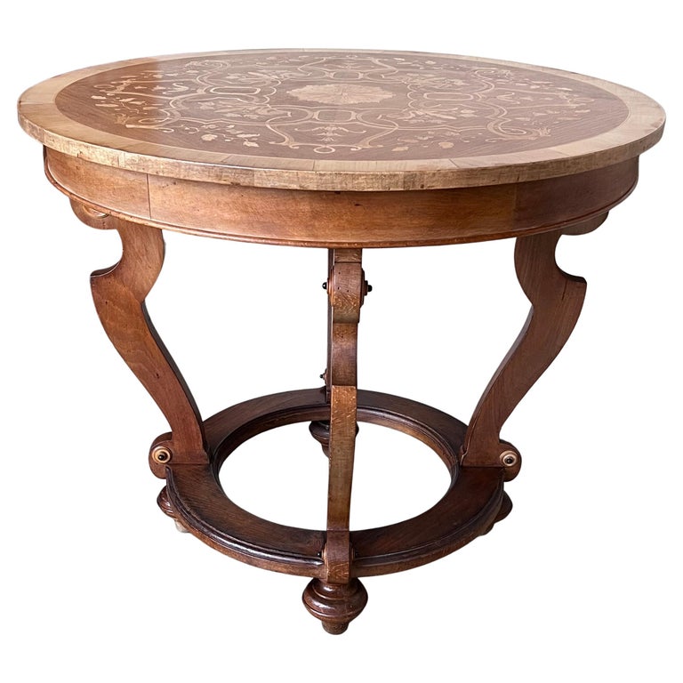 20th French Marquetry Round Center Table with Four Cabriole Legs '2 ...