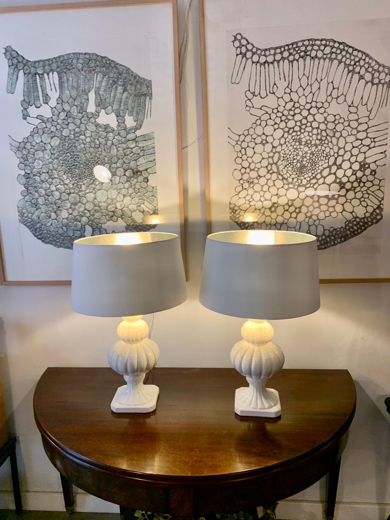 20th Midcentury Spanish Whithe Porcelain Table Lamps For Sale at 1stDibs