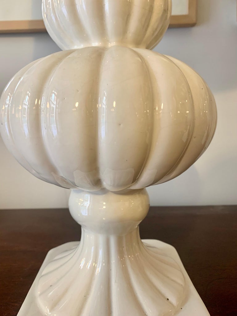 20th Midcentury Spanish Whithe Porcelain Table Lamps For Sale at 1stDibs