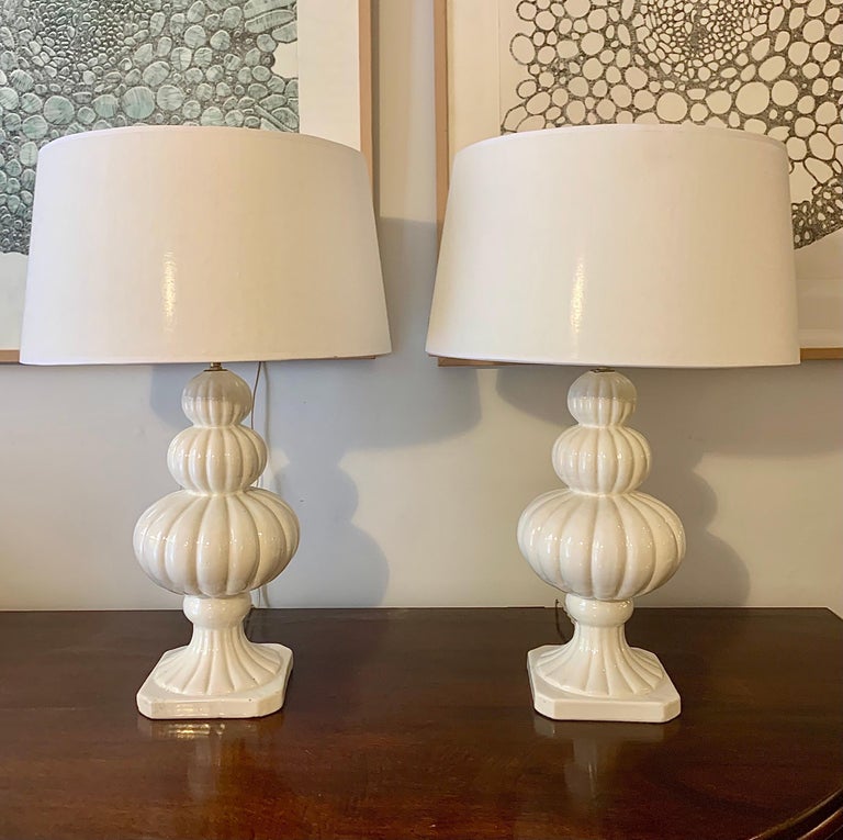 20th Midcentury Spanish Whithe Porcelain Table Lamps For Sale at 1stDibs
