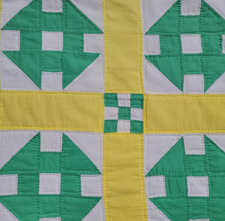 20Thc Antique Quilt, Hole in The Barn Door Quilt For Sale at 1stDibs