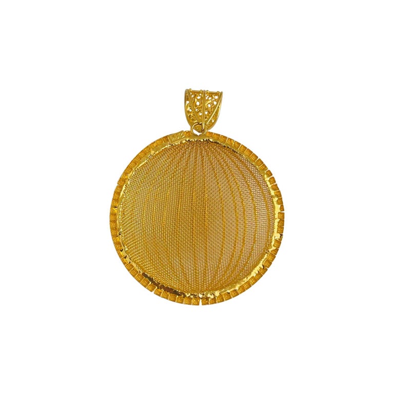 21 Karat Yellow Gold Large Diamond Cut Mesh Dome Pendant For Sale at ...