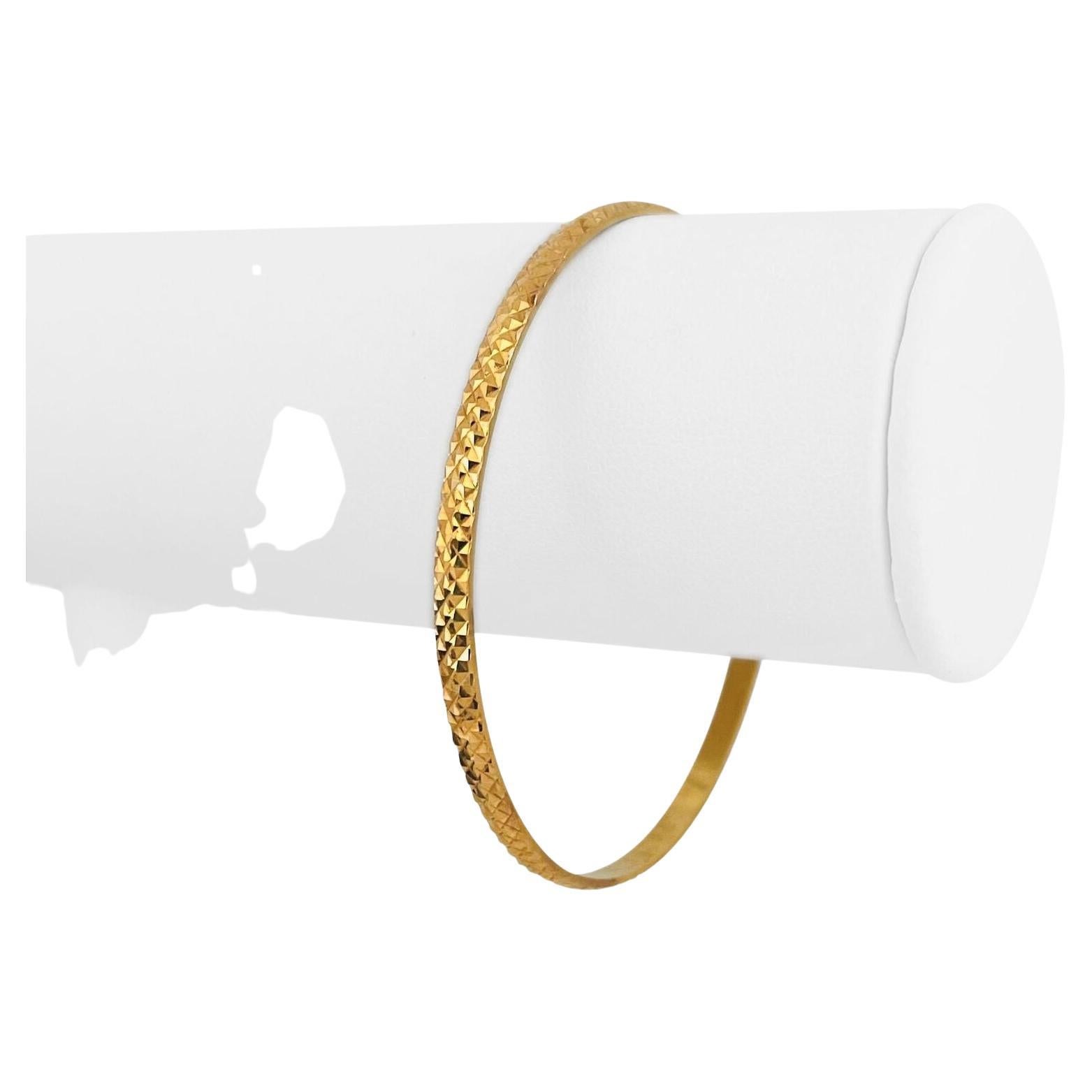 21 Karat Yellow Gold Solid Ladies Diamond Cut Bangle Bracelet For Sale ...