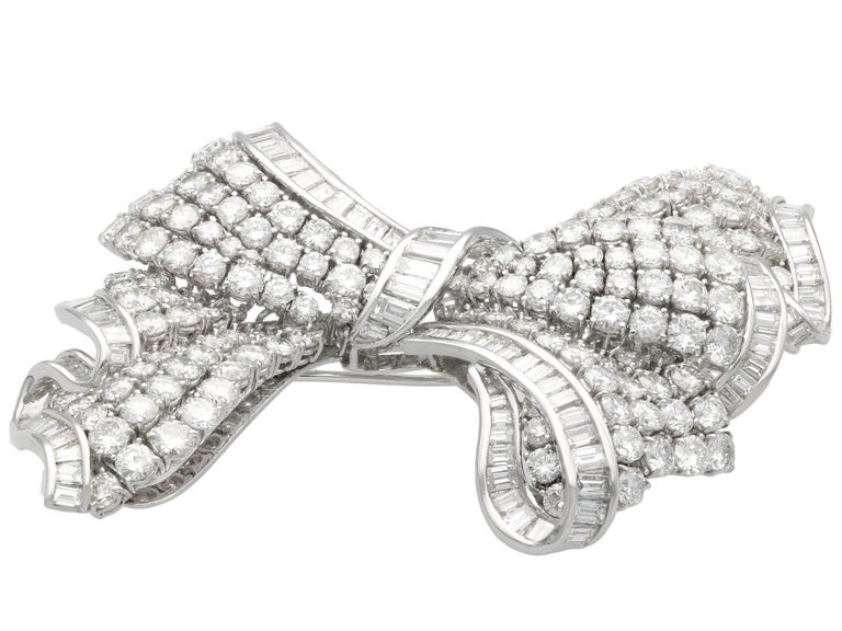 21.04 Carat Diamond and Platinum Bow Brooch For Sale at 1stDibs