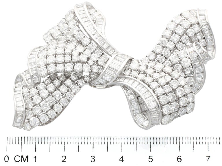21.04 Carat Diamond and Platinum Bow Brooch For Sale at 1stDibs