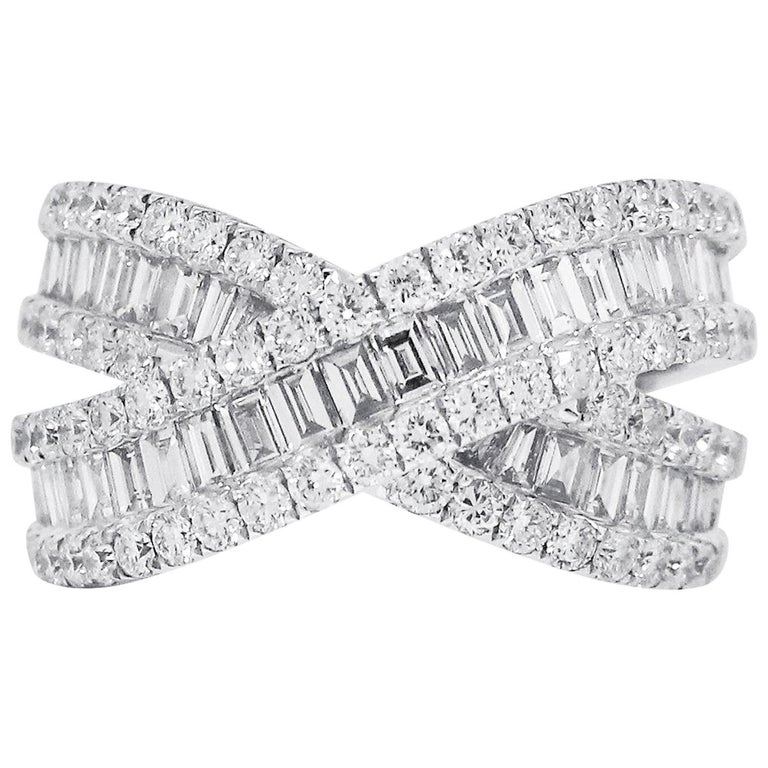 2.17 Carat Diamond X-Ring For Sale at 1stDibs