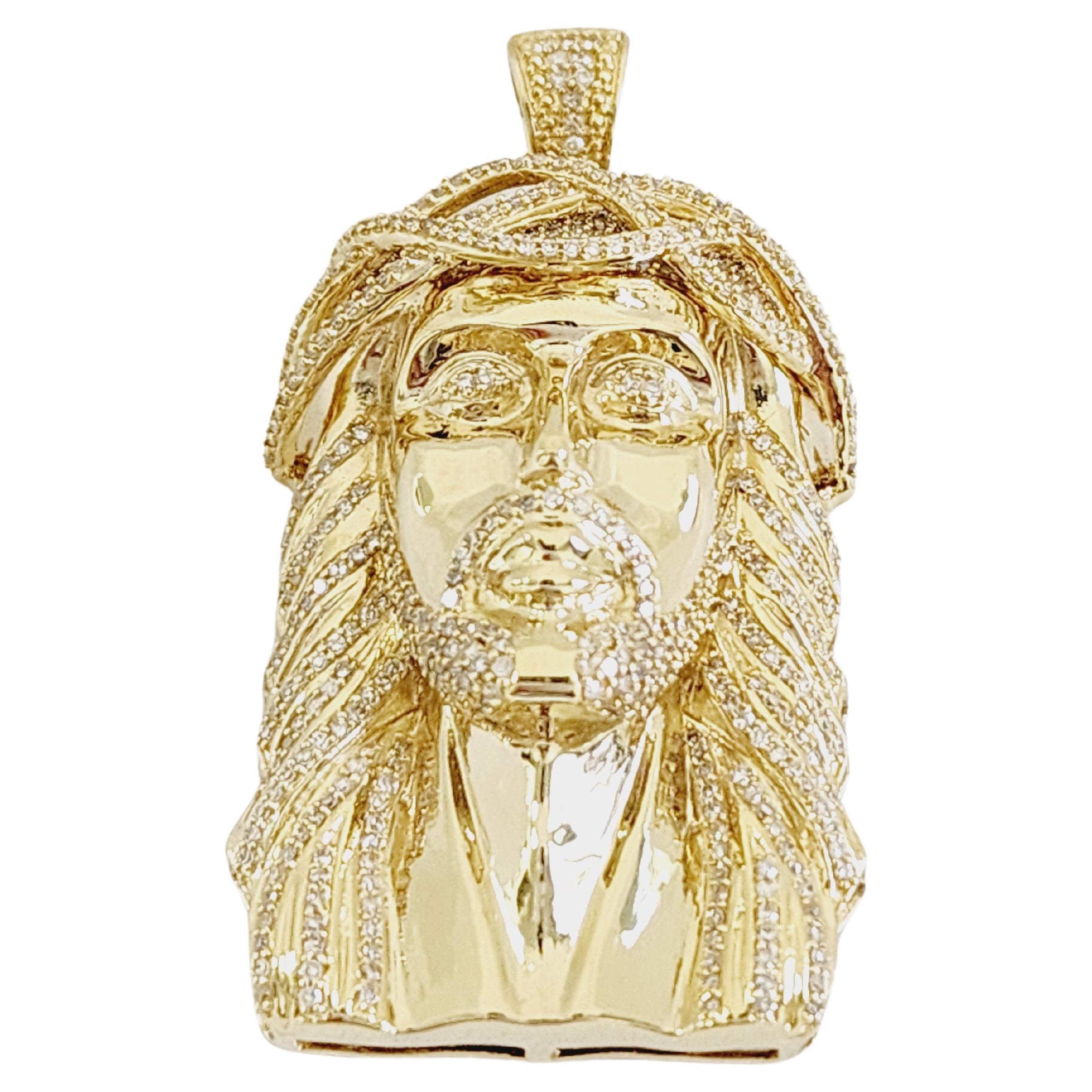 2.17 Carats Jesus Pendant Yellow Gold 14 Karat For Sale at 1stDibs