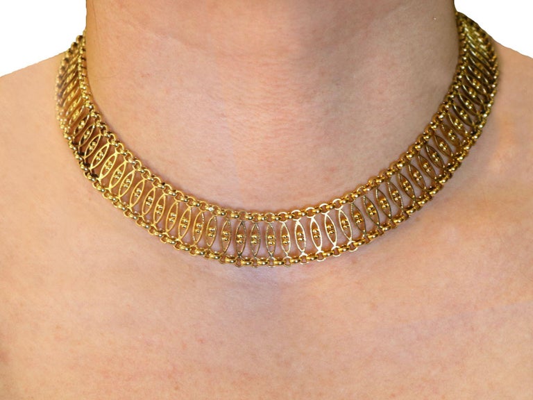 21 Karat Yellow Gold Collarette Antique Victorian, circa 1880 at 1stDibs