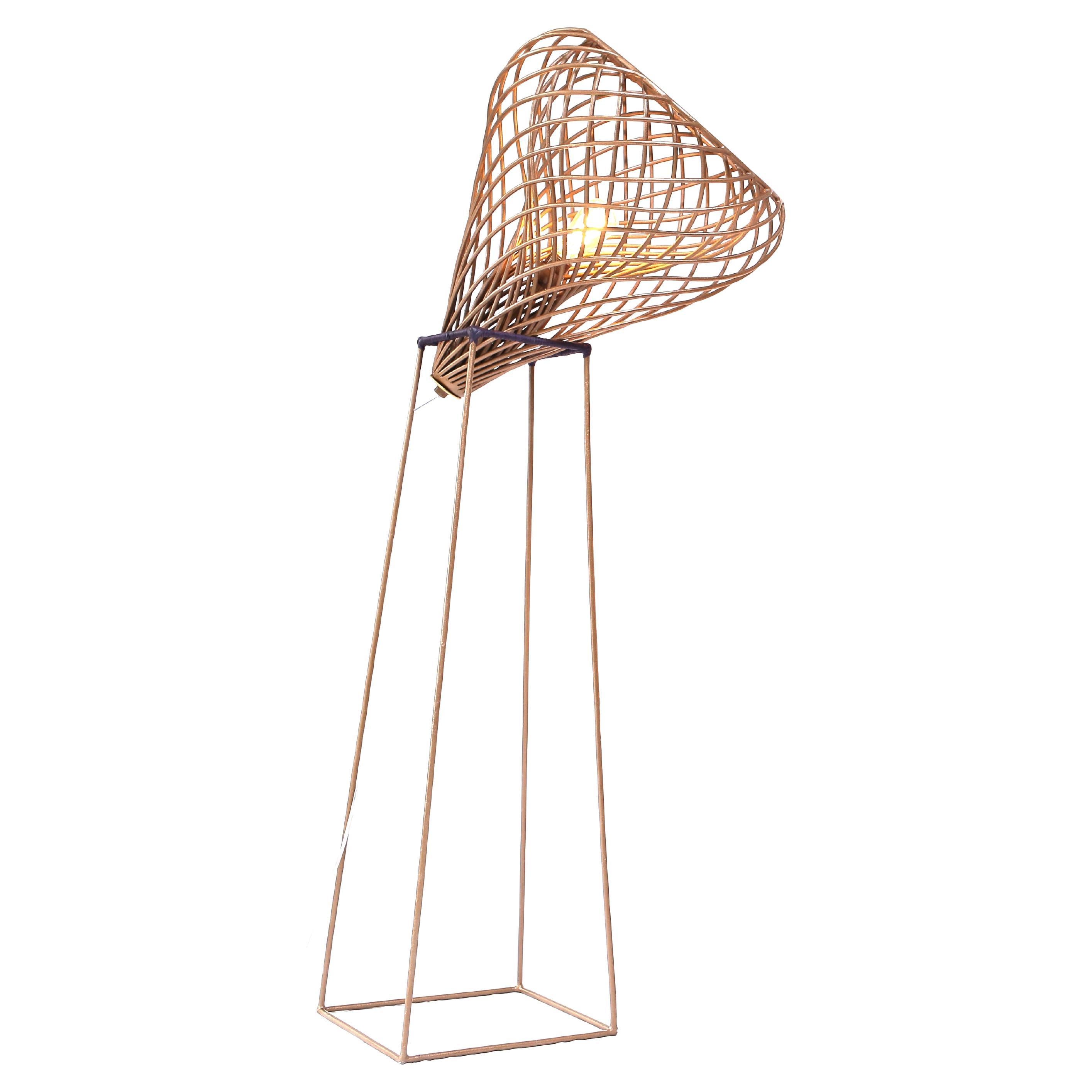 21st Century Hand-bent and welded steel morphed table lamp SISI EKO For ...