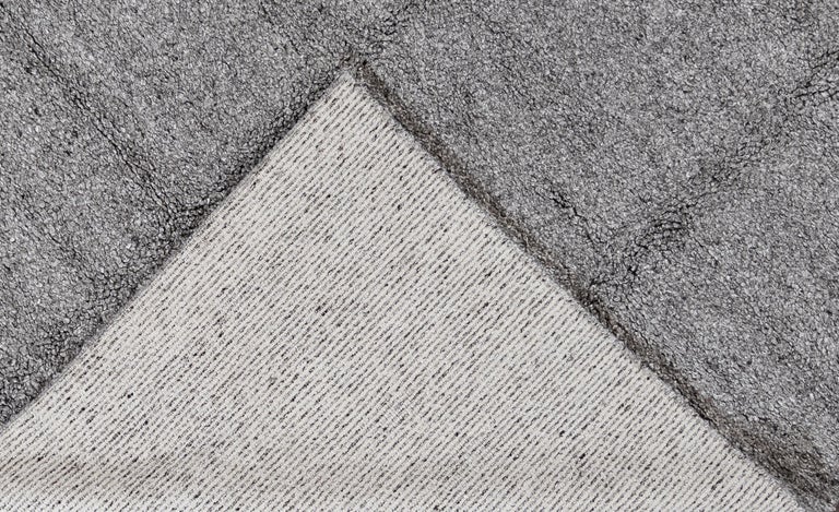 21st Century Handwoven Texture Wool Rug For Sale at 1stDibs