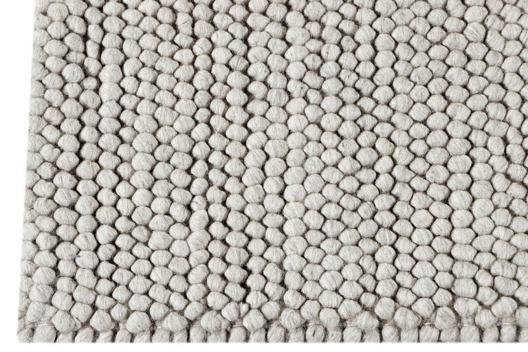 21st Century Handwoven Texture Wool Rug For Sale at 1stDibs
