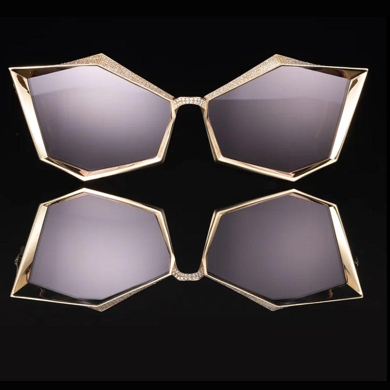 22ct White Diamonds and Emeralds Pavè Italian Sunglasses in 18k Yellow ...