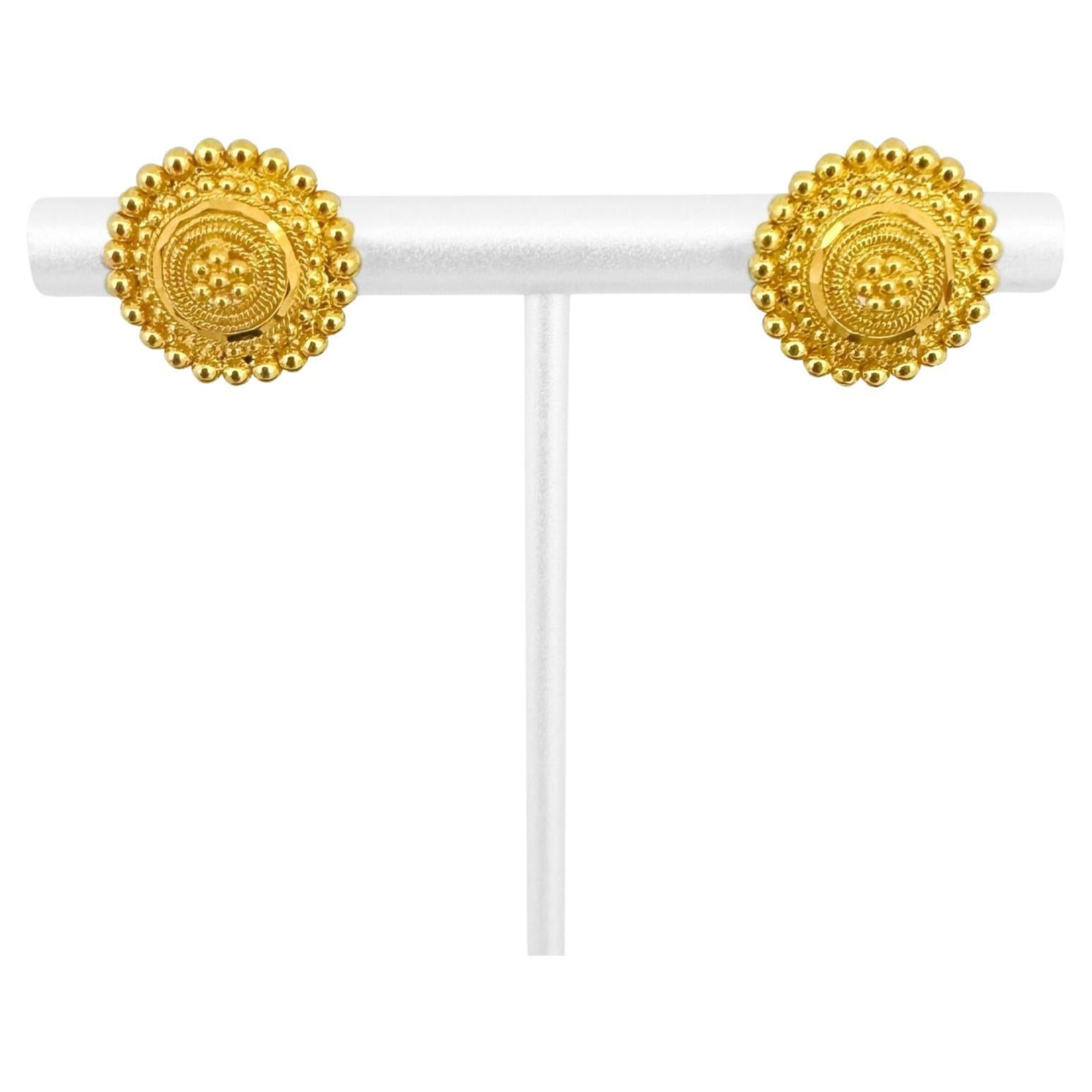 22 Karat Yellow Gold Sparkling Diamond Cut Heart Pendant For Sale at ...