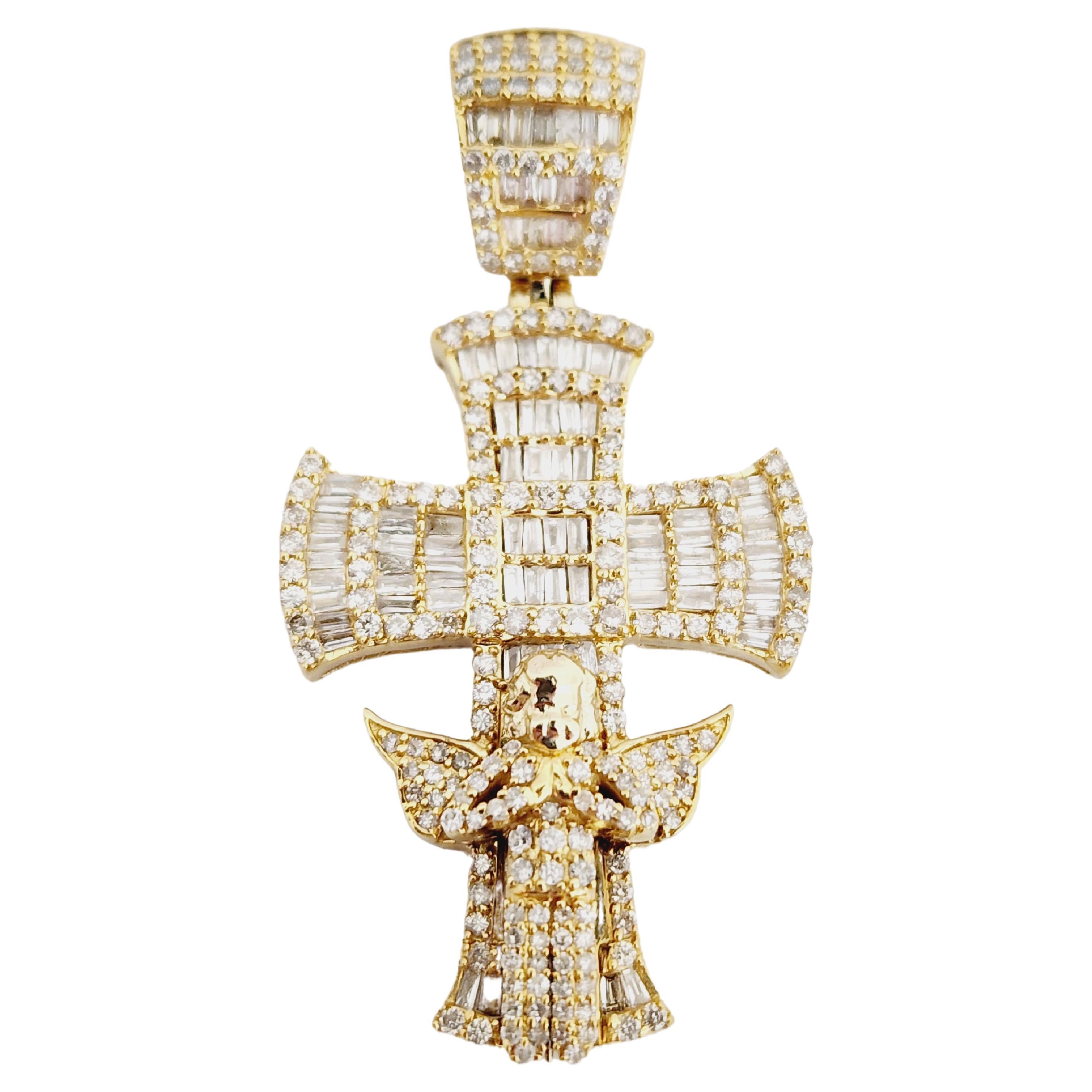 1.20 Carat Diamond Cross Pendant 10 Karat Yellow Gold For Sale at 1stDibs