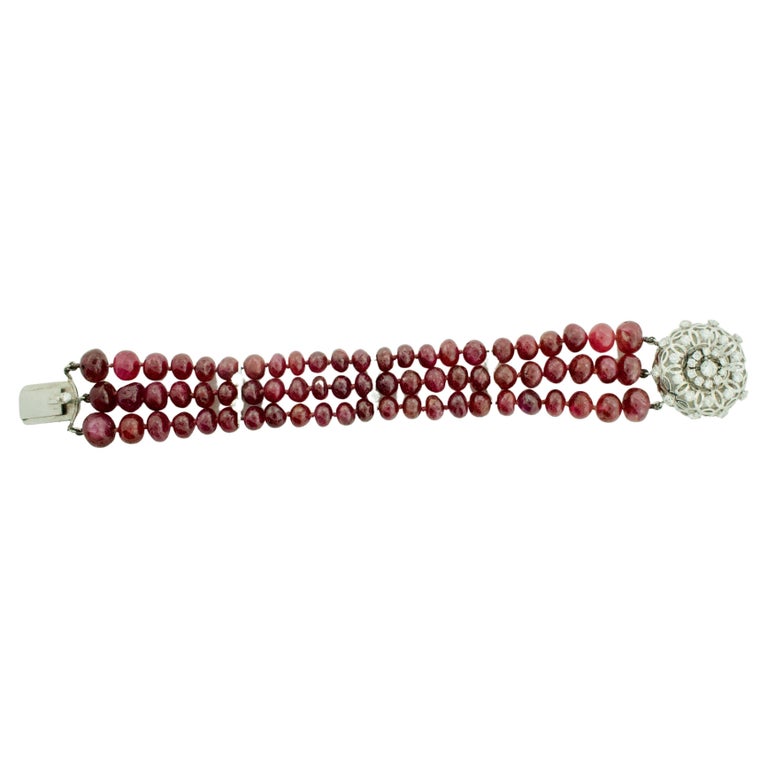 225 Carats Ruby Bead and Diamond Bracelet in White Gold For Sale at 1stDibs