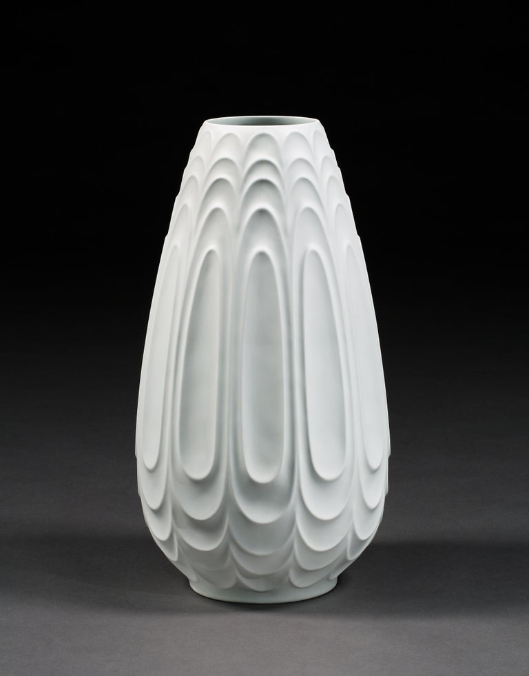 Heinrich & Co. 1 - Heinrich Vase Urn Floor Standing White Sculpted ...