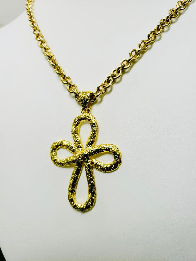 22k Gold Infinity Cross Pendant Necklace For Sale at 1stDibs