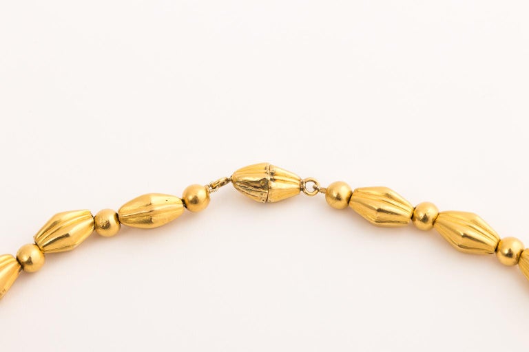 22 Karat Yellow Gold Fluted Links Necklace Screw Clasp at 1stDibs