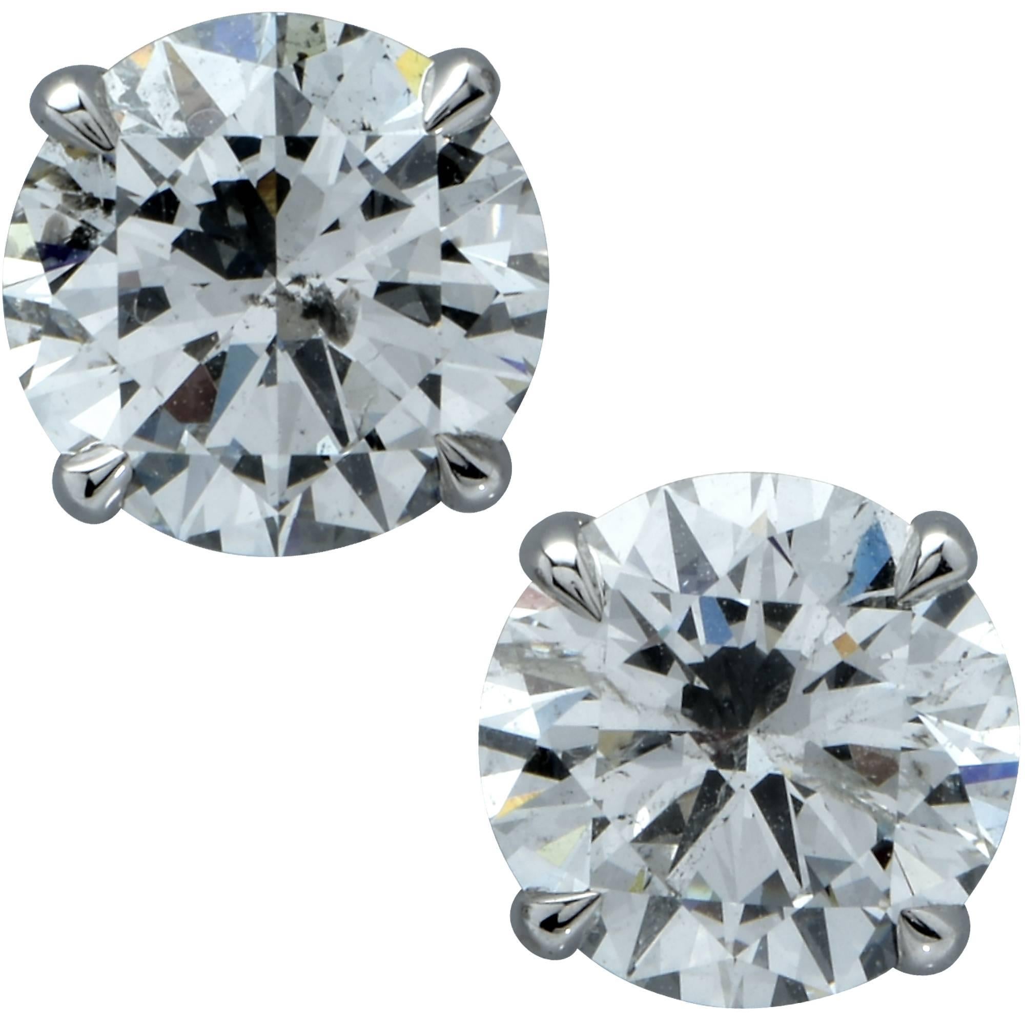 Round Diamond Solitaire Earrings For Sale at 1stDibs